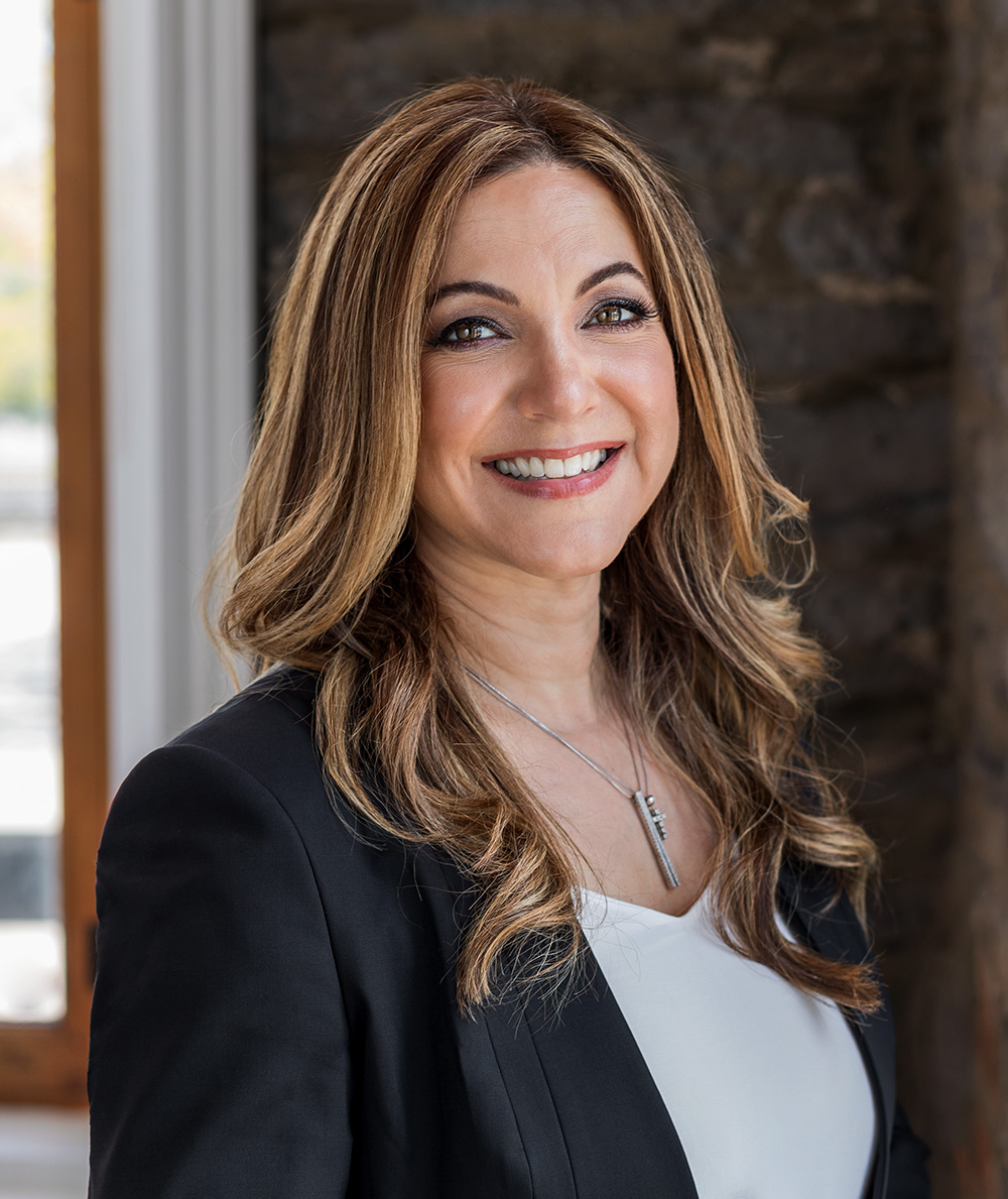 Our Team - Markakis & Co. Inc